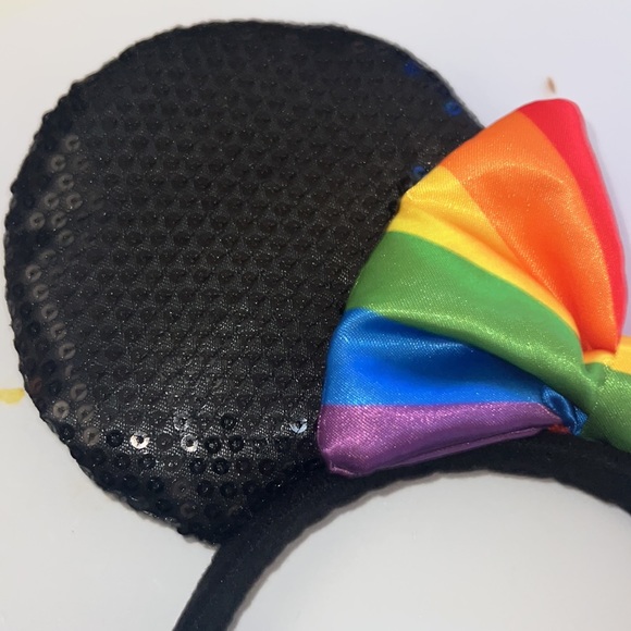 Disney | Accessories | Last Set Adorable Disney Pride Bundle Mickey ...